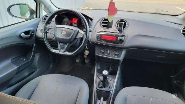 White SEAT Ibiza 2010 in Marijampole, with an engine capacity of 1.20 L and mileage of 172 thousand km for 2300 €, photo 8 on AUTOMOTO.COM.LV