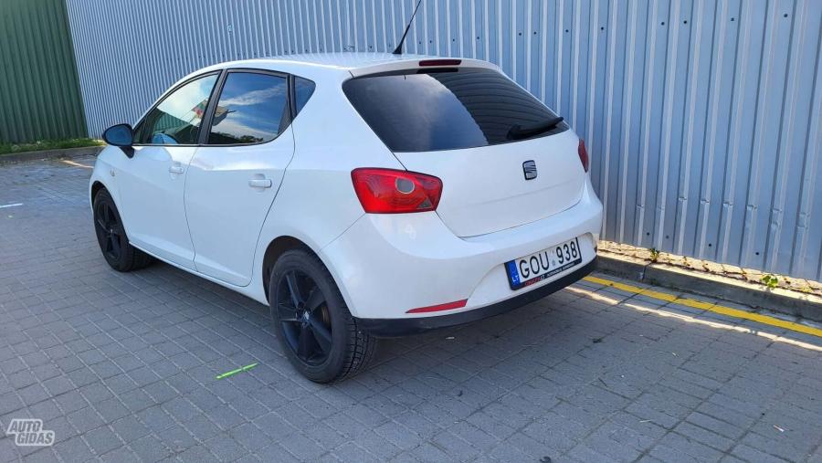 White SEAT Ibiza 2010 in Marijampole, with an engine capacity of 1.20 L and mileage of 171 thousand km for 1999 €, photo 5 on AUTOMOTO.COM.LV