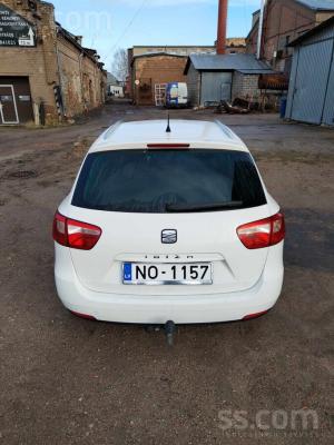 White SEAT Ibiza 2011 in Jelgava, with an engine capacity of 1.20 L and mileage of 263 thousand km for 4200 €, photo 4 on AUTOMOTO.COM.LV