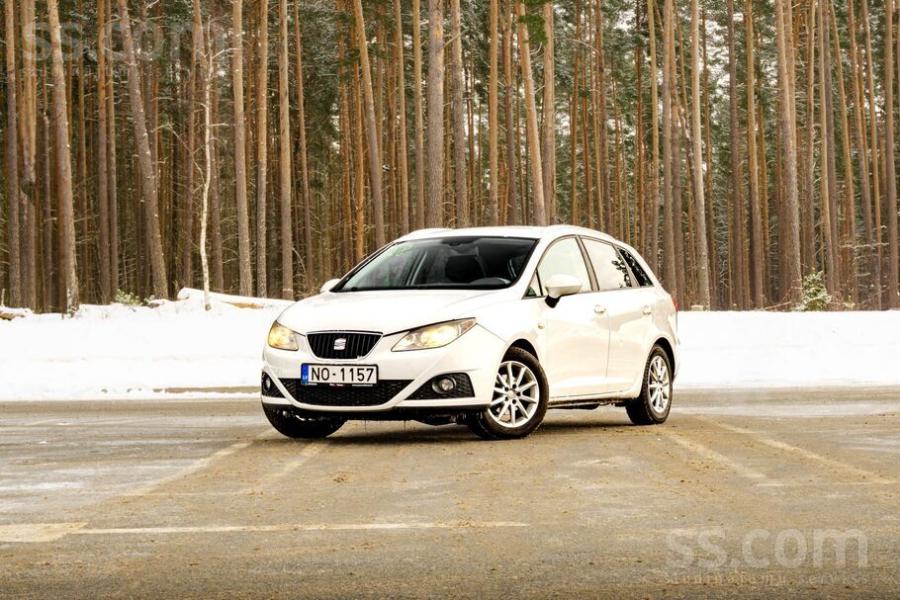 Balts SEAT Ibiza 2011 Rīga, ar dzinēja tilpumu 1.20 L un nobraukumu 301 tūkst. km par 3190 €, foto 4 vietnē AUTOMOTO.COM.LV