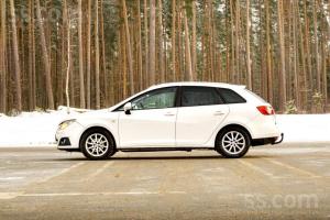 White SEAT Ibiza 2011 in Riga, with an engine capacity of 1.20 L and mileage of 301 thousand km for 3190 €, photo 5 on AUTOMOTO.COM.LV