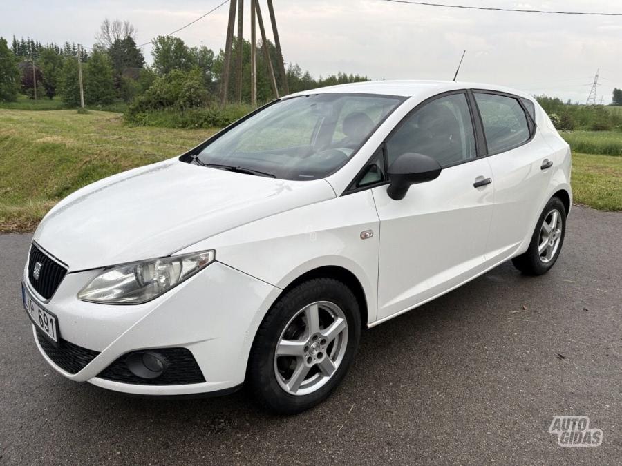 White SEAT Ibiza 2011 in Vilkaviskis, with an engine capacity of 1.40 L and mileage of 159 thousand km for 3850 €, photo 4 on AUTOMOTO.COM.LV