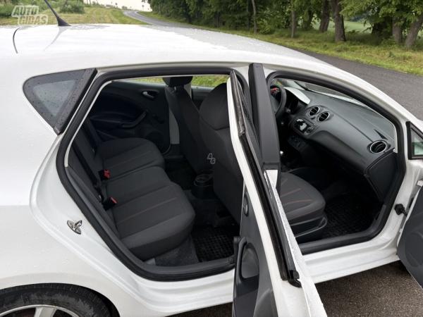 White SEAT Ibiza 2011 in Vilkaviskis, with an engine capacity of 1.40 L and mileage of 159 thousand km for 3850 €, photo 7 on AUTOMOTO.COM.LV