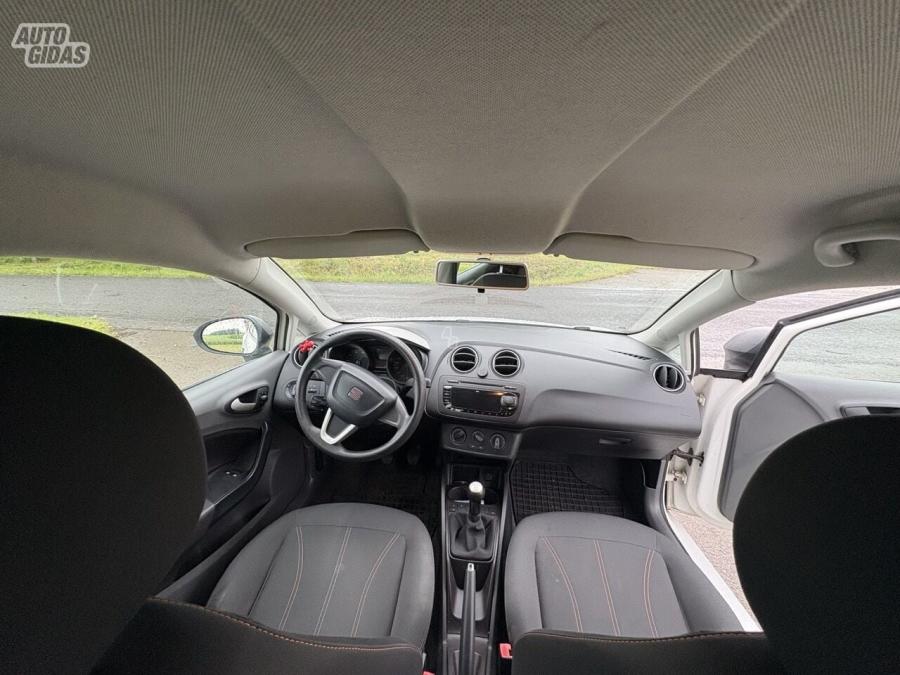 White SEAT Ibiza 2011 in Vilkaviskis, with an engine capacity of 1.40 L and mileage of 159 thousand km for 3850 €, photo 9 on AUTOMOTO.COM.LV