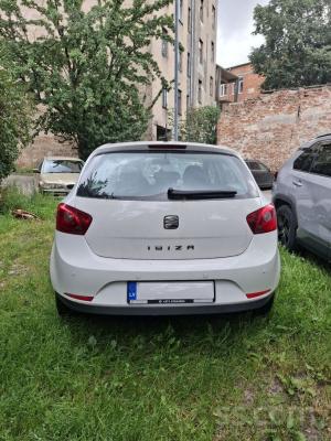 Balts SEAT Ibiza 2011 Rīga, ar dzinēja tilpumu 1.40 L un nobraukumu 141 tūkst. km par 4390 €, foto 4 vietnē AUTOMOTO.COM.LV