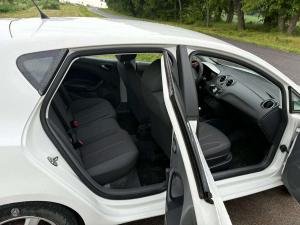 White SEAT Ibiza 2011 in Vilkaviskis, with an engine capacity of 1.39 L and mileage of 159 thousand km for 3100 €, photo 10 on AUTOMOTO.COM.LV