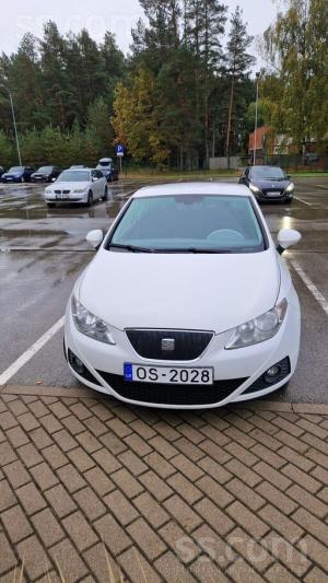 Balts SEAT Ibiza 2011 Rīga, ar dzinēja tilpumu 1.20 L un nobraukumu 364 tūkst. km par 1790 €, foto 4 vietnē AUTOMOTO.COM.LV