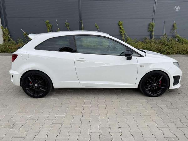 White SEAT Ibiza 2012 in Vilnius, with an engine capacity of 1.39 L and mileage of 230 thousand km for 5500 €, photo 5 on AUTOMOTO.COM.LV