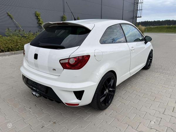 White SEAT Ibiza 2012 in Vilnius, with an engine capacity of 1.39 L and mileage of 230 thousand km for 5500 €, photo 6 on AUTOMOTO.COM.LV