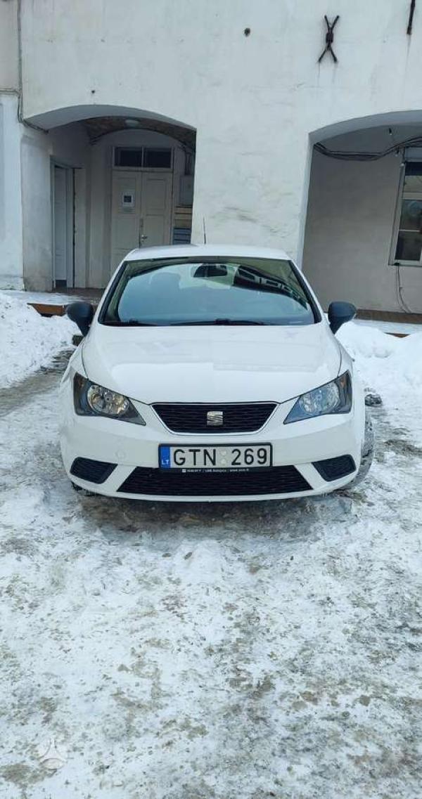 White SEAT Ibiza 2013 in Vilnius, with an engine capacity of 1.20 L and mileage of 265 thousand km for 2200 €, photo 2 on AUTOMOTO.COM.LV