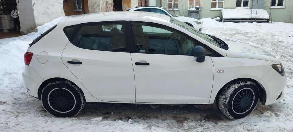 White SEAT Ibiza 2013 in Vilnius, with an engine capacity of 1.20 L and mileage of 265 thousand km for 2200 €, photo 4 on AUTOMOTO.COM.LV