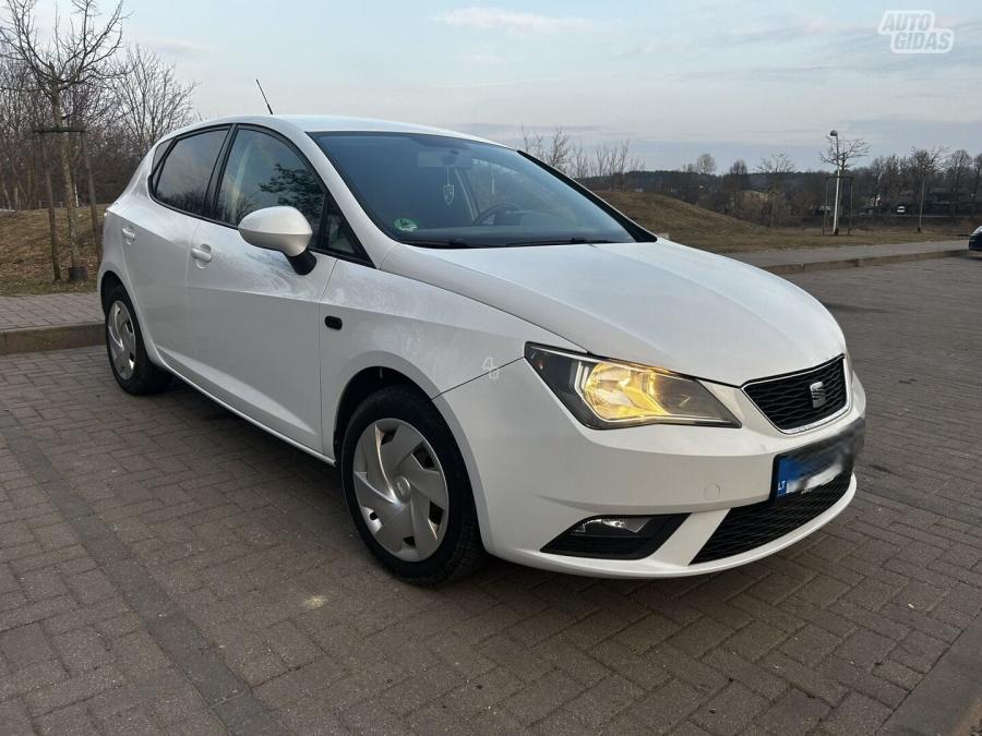 White SEAT Ibiza 2013 in Jonava, with an engine capacity of 1.60 L and mileage of 279 thousand km for 3100 €, photo 3 on AUTOMOTO.COM.LV