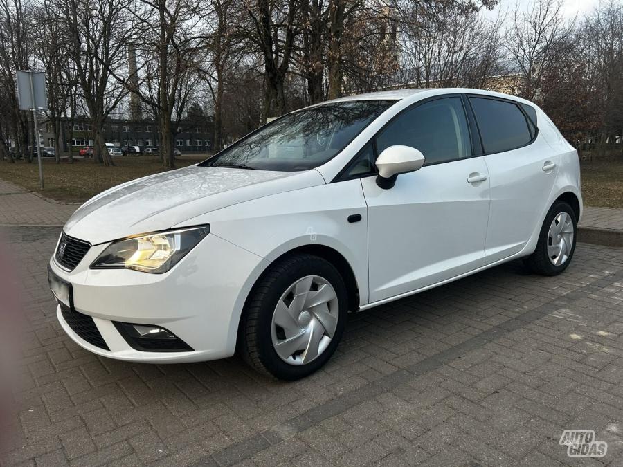 White SEAT Ibiza 2013 in Jonava, with an engine capacity of 1.60 L and mileage of 279 thousand km for 3100 €, photo 4 on AUTOMOTO.COM.LV