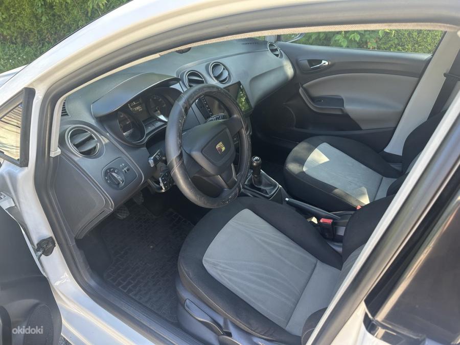 Balts SEAT Ibiza 2013 Tallina, ar dzinēja tilpumu 1.20 L un nobraukumu 313 tūkst. km par 3000 €, foto 24 vietnē AUTOMOTO.COM.LV
