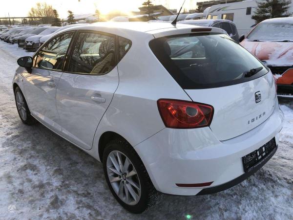 White SEAT Ibiza 2014 in Klaipeda, with an engine capacity of 1.60 L and mileage of 181 thousand km for 4500 €, photo 5 on AUTOMOTO.COM.LV