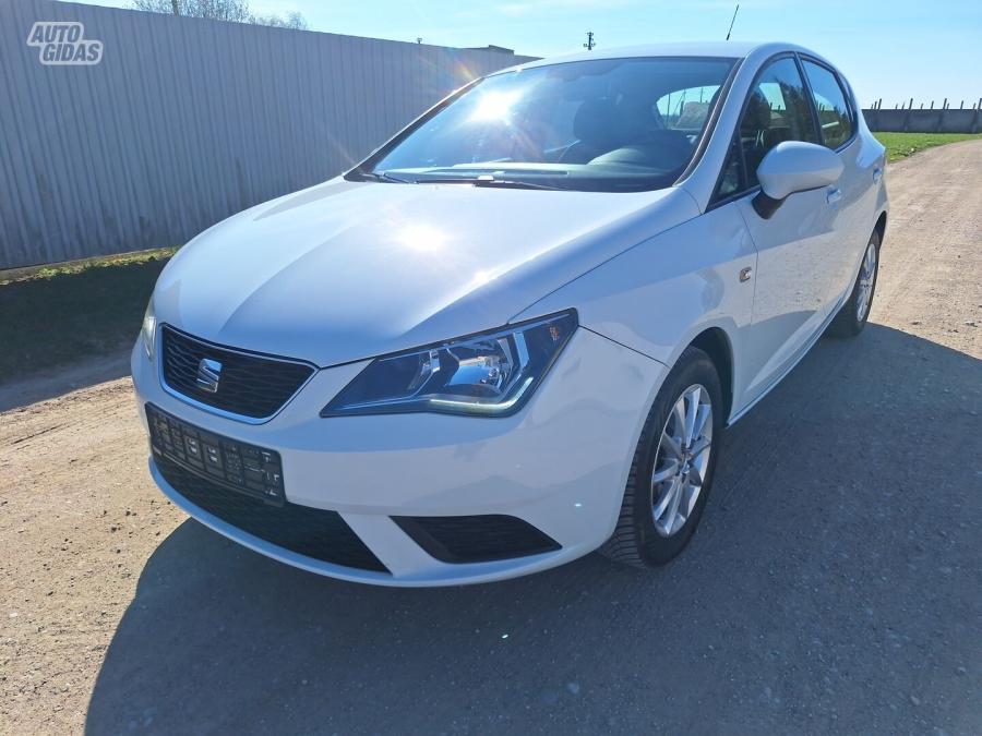 White SEAT Ibiza 2017 in Marijampole, with an engine capacity of 1.40 L and mileage of 146 thousand km for 5650 €, photo 3 on AUTOMOTO.COM.LV