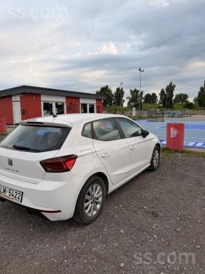 White SEAT Ibiza 2018 in Riga, with an engine capacity of 1.60 L and mileage of 219 thousand km for 6400 €, photo 6 on AUTOMOTO.COM.LV