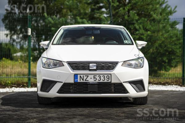 White SEAT Ibiza 2018 in Riga, with an engine capacity of 1.60 L and mileage of 315 thousand km for 8690 €, photo 3 on AUTOMOTO.COM.LV