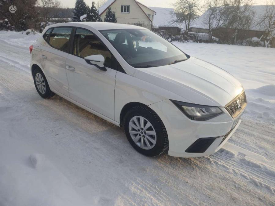 White SEAT Ibiza 2021 in Telschi, with an engine capacity of 1.00 L and mileage of 41 thousand km for 5500 €, photo 2 on AUTOMOTO.COM.LV