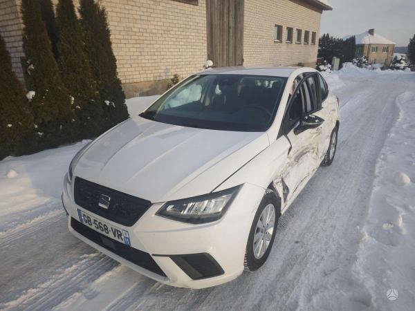 White SEAT Ibiza 2021 in Telschi, with an engine capacity of 1.00 L and mileage of 41 thousand km for 5500 €, photo 8 on AUTOMOTO.COM.LV