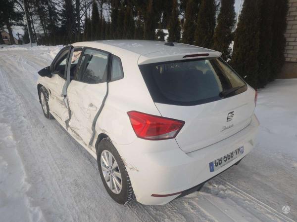 White SEAT Ibiza 2021 in Telschi, with an engine capacity of 1.00 L and mileage of 41 thousand km for 5500 €, photo 9 on AUTOMOTO.COM.LV