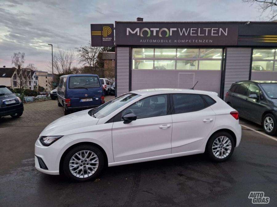 White SEAT Ibiza 2025 in Kaunas, with an engine capacity of 1.00 L and mileage of 12 thousand km for 23269 €, photo 9 on AUTOMOTO.COM.LV