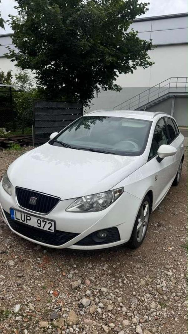 Balts SEAT Ibiza 2010 Viļņa, ar dzinēja tilpumu 1.60 L un nobraukumu 286 tūkst. km par 2300 €, foto 2 vietnē AUTOMOTO.COM.LV