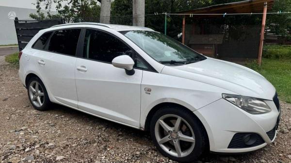 Balts SEAT Ibiza 2010 Viļņa, ar dzinēja tilpumu 1.60 L un nobraukumu 286 tūkst. km par 2300 €, foto 3 vietnē AUTOMOTO.COM.LV