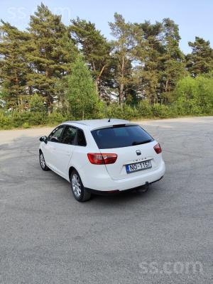 Balts SEAT Ibiza 2011 Rīga, ar dzinēja tilpumu 1.20 L un nobraukumu 300 tūkst. km par 3200 €, foto 2 vietnē AUTOMOTO.COM.LV
