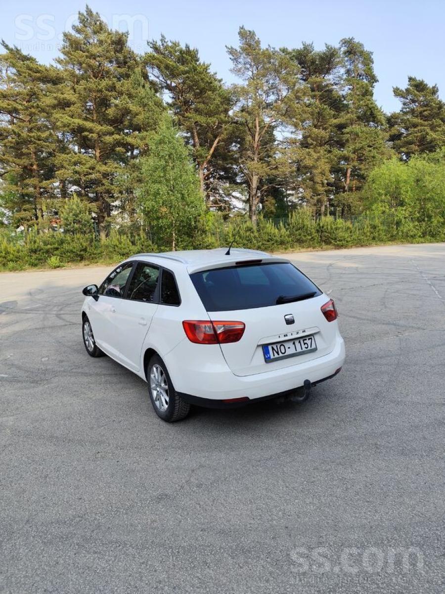 Balts SEAT Ibiza 2011 Rīga, ar dzinēja tilpumu 1.20 L un nobraukumu 300 tūkst. km par 3200 €, foto 2 vietnē AUTOMOTO.COM.LV