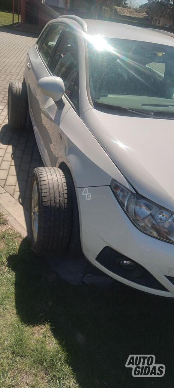 White SEAT Ibiza 2011 in Birzai, with an engine capacity of 1.20 L and mileage of 336 thousand km for 2200 €, photo 3 on AUTOMOTO.COM.LV