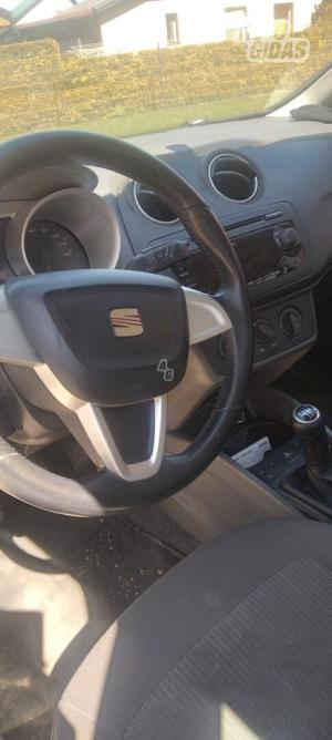 White SEAT Ibiza 2011 in Birzai, with an engine capacity of 1.20 L and mileage of 336 thousand km for 2200 €, photo 8 on AUTOMOTO.COM.LV
