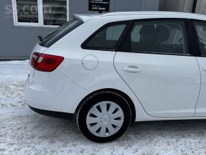 White SEAT Ibiza 2011 in Daugavpils, with an engine capacity of 1.60 L and mileage of 0 thousand km for 3590 €, photo 13 on AUTOMOTO.COM.LV