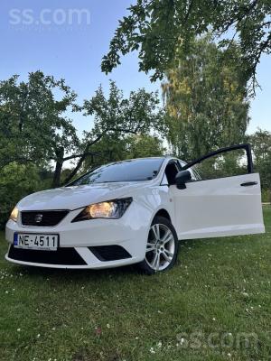 White SEAT Ibiza 2012 in Valmiera, with an engine capacity of 1.30 L and mileage of 180 thousand km for 3150 €, photo 3 on AUTOMOTO.COM.LV