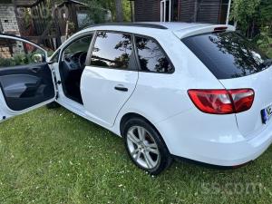 White SEAT Ibiza 2012 in Valmiera, with an engine capacity of 1.30 L and mileage of 180 thousand km for 3150 €, photo 4 on AUTOMOTO.COM.LV