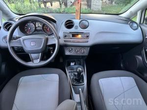 White SEAT Ibiza 2012 in Valmiera, with an engine capacity of 1.30 L and mileage of 180 thousand km for 3150 €, photo 7 on AUTOMOTO.COM.LV