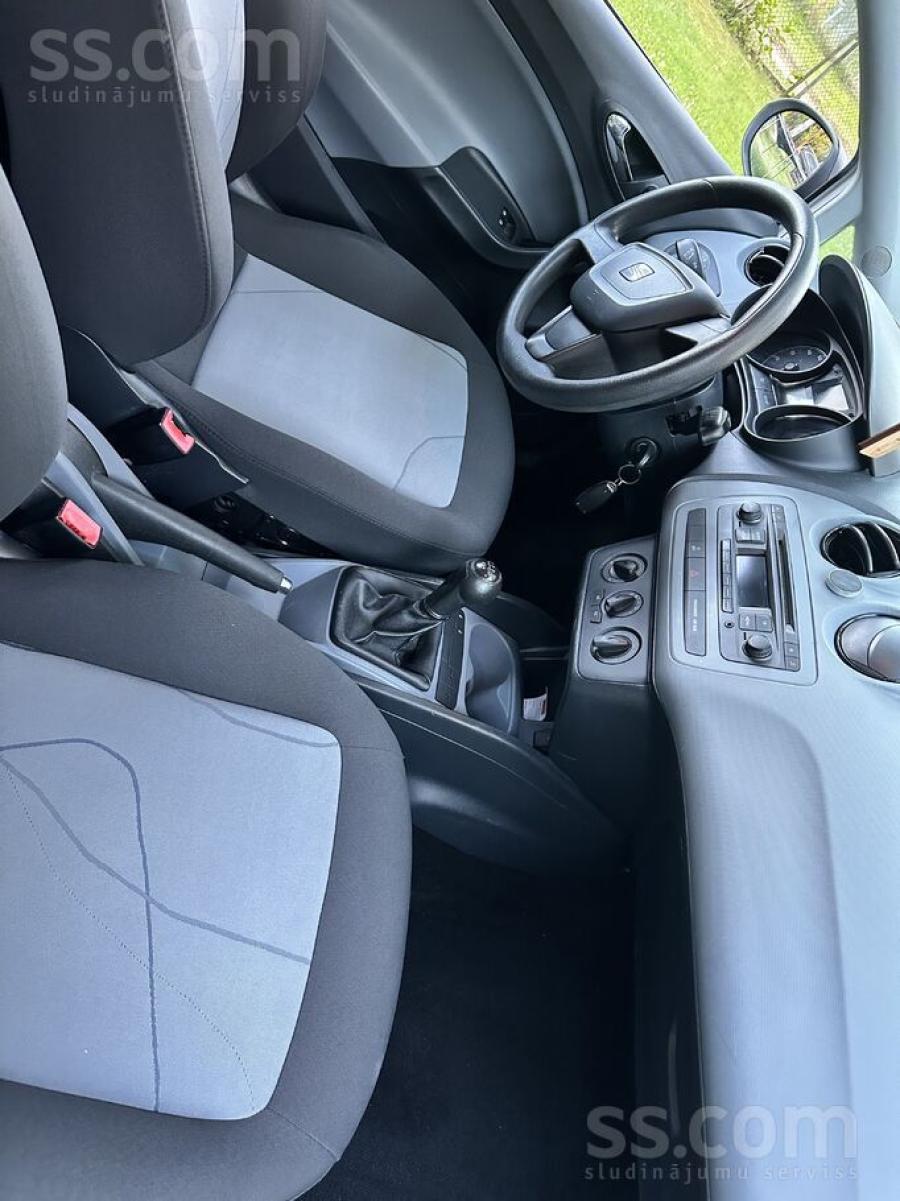 White SEAT Ibiza 2012 in Valmiera, with an engine capacity of 1.30 L and mileage of 180 thousand km for 3150 €, photo 10 on AUTOMOTO.COM.LV