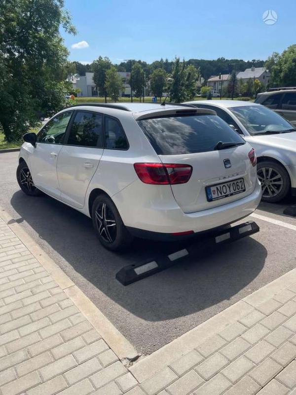 White SEAT Ibiza 2012 in Alytus, with an engine capacity of 1.21 L and mileage of 289 thousand km for 2500 €, photo 1 on AUTOMOTO.COM.LV