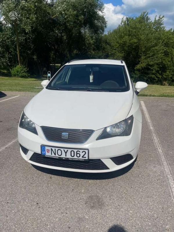White SEAT Ibiza 2012 in Alytus, with an engine capacity of 1.21 L and mileage of 289 thousand km for 2500 €, photo 4 on AUTOMOTO.COM.LV