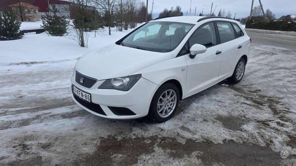 White SEAT Ibiza 2013 in Kaunas, with an engine capacity of 1.20 L and mileage of 232 thousand km for 2850 €, photo 1 on AUTOMOTO.COM.LV