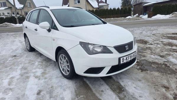 White SEAT Ibiza 2013 in Kaunas, with an engine capacity of 1.20 L and mileage of 232 thousand km for 2850 €, photo 3 on AUTOMOTO.COM.LV