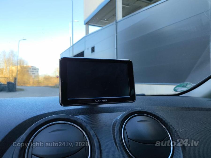 Balts SEAT Ibiza 2014 Tallina, ar dzinēja tilpumu 1.20 L un nobraukumu 228 tūkst. km par 1999 €, foto 12 vietnē AUTOMOTO.COM.LV