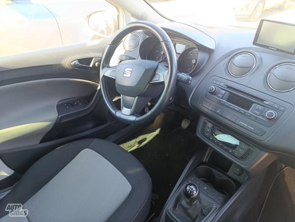 Balts SEAT Ibiza 2014 Kretinga, ar dzinēja tilpumu 1.20 L un nobraukumu 192 tūkst. km par 3650 €, foto 6 vietnē AUTOMOTO.COM.LV