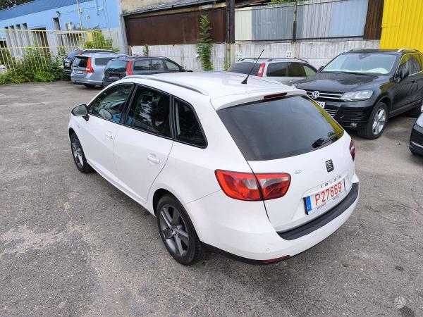 Balts SEAT Ibiza 2014 Šauļi, ar dzinēja tilpumu 1.60 L un nobraukumu 221 tūkst. km par 3150 €, foto 6 vietnē AUTOMOTO.COM.LV