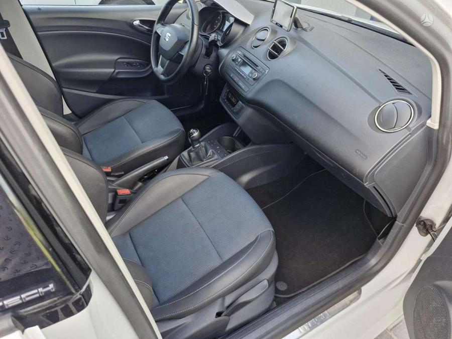 Balts SEAT Ibiza 2015 Viļņa, ar dzinēja tilpumu 1.20 L un nobraukumu 154 tūkst. km par 4950 €, foto 16 vietnē AUTOMOTO.COM.LV