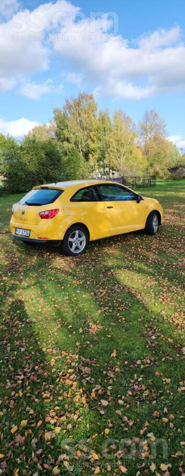 Dzeltens SEAT Ibiza 2009 Jelgava, ar dzinēja tilpumu 1.40 L un nobraukumu 243 tūkst. km par 2200 €, foto 6 vietnē AUTOMOTO.COM.LV