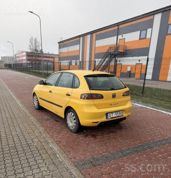 Dzeltens SEAT Ibiza 2007 Ventspils, ar dzinēja tilpumu 1.40 L un nobraukumu 181 tūkst. km par 950 €, foto 4 vietnē AUTOMOTO.COM.LV