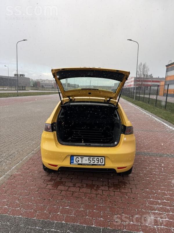 Dzeltens SEAT Ibiza 2007 Ventspils, ar dzinēja tilpumu 1.40 L un nobraukumu 181 tūkst. km par 950 €, foto 9 vietnē AUTOMOTO.COM.LV