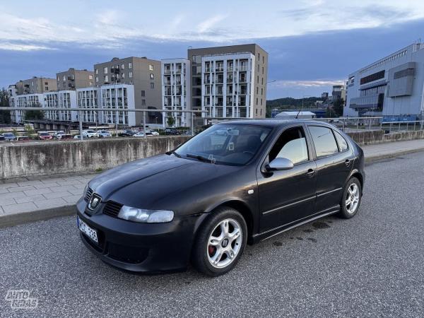 Melns SEAT Leon 2001 Viļņa, ar dzinēja tilpumu 1.90 L un nobraukumu 425 tūkst. km par 1000 €, foto 3 vietnē AUTOMOTO.COM.LV