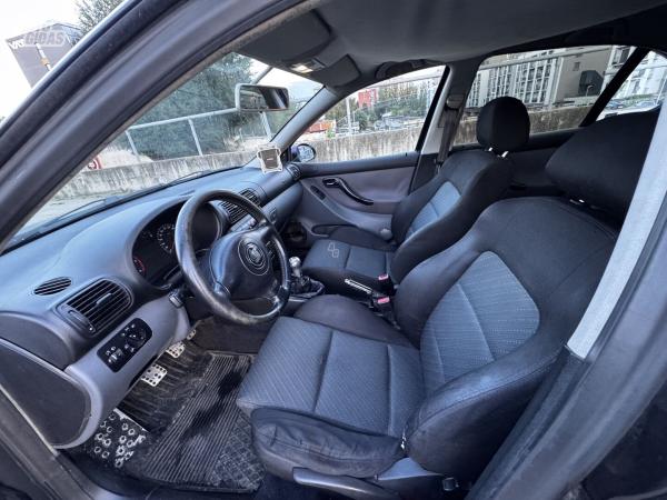 Melns SEAT Leon 2001 Viļņa, ar dzinēja tilpumu 1.90 L un nobraukumu 425 tūkst. km par 1000 €, foto 5 vietnē AUTOMOTO.COM.LV